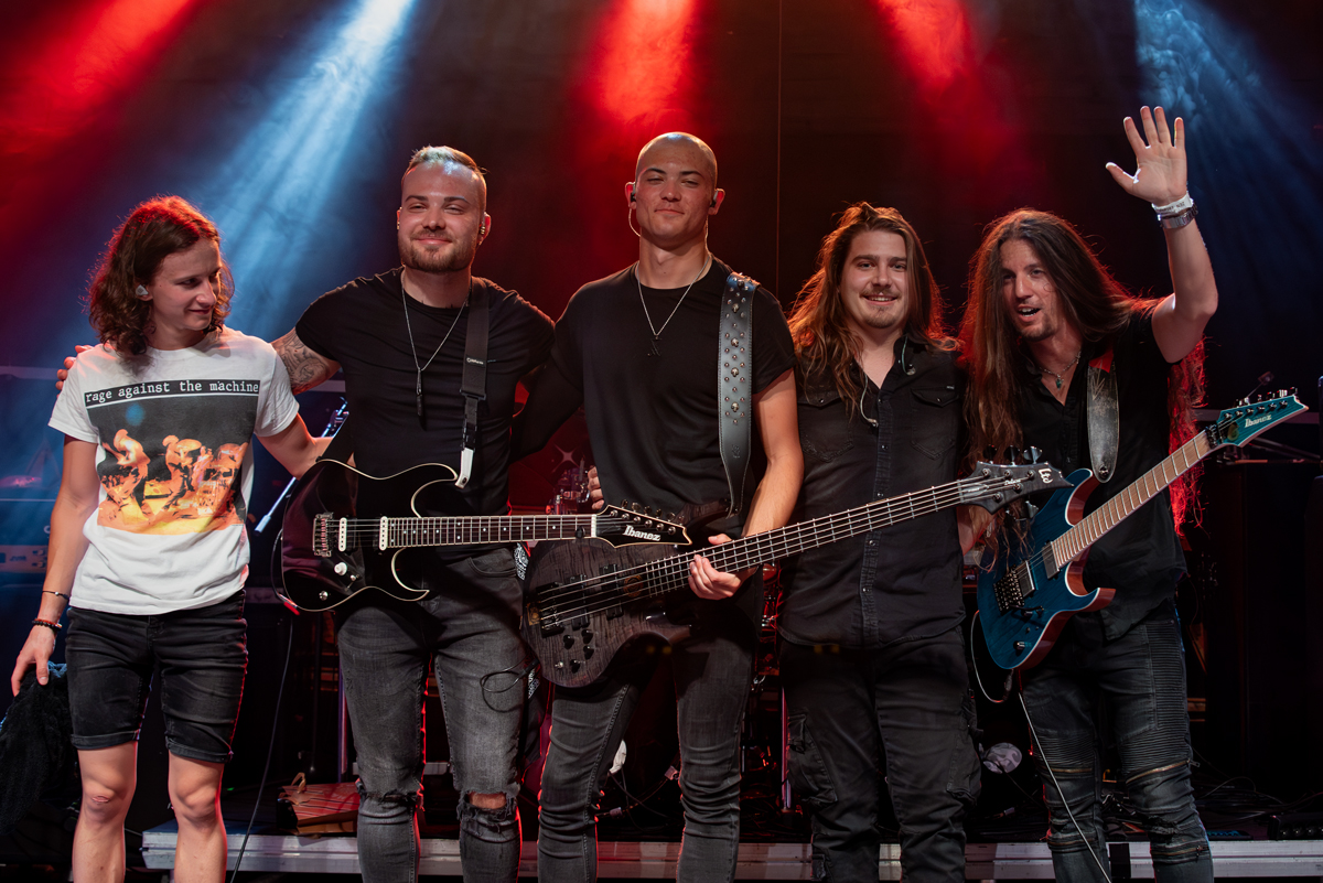 Nová sestava EAGLEHEART zveřejnila svůj první videoklip